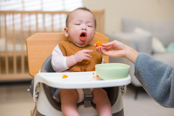 Empacho en bebés: síntomas y remedios para aliviarlo