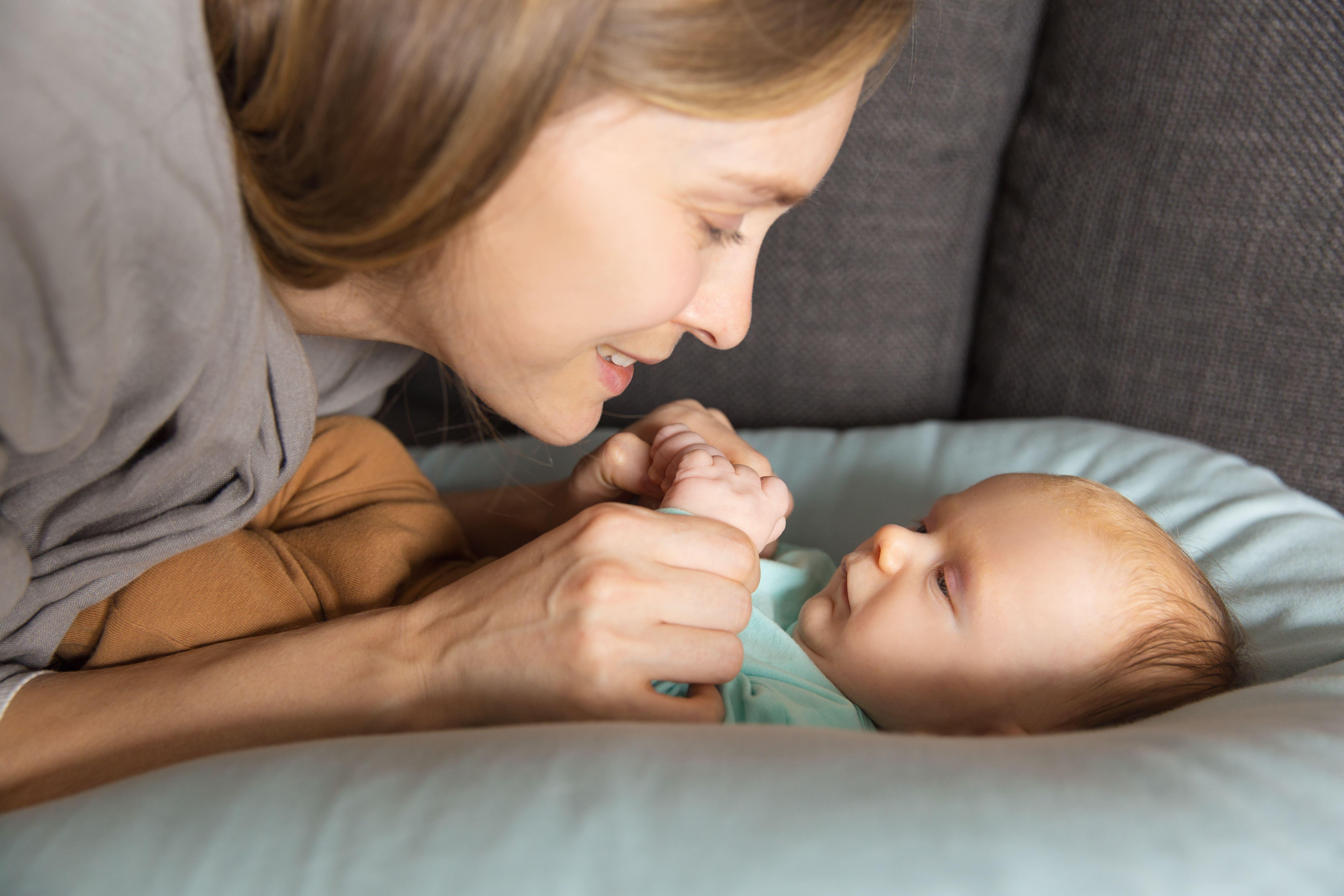 Tos seca en bebés: síntomas, causas y tratamiento